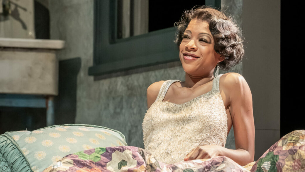 Blues for An Alabama Sky: Hand Samira Wiley an Olivier - Attitude