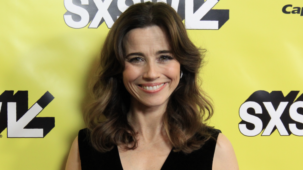 Scooby Doo's Linda Cardellini loves Lesbian Velma - Attitude
