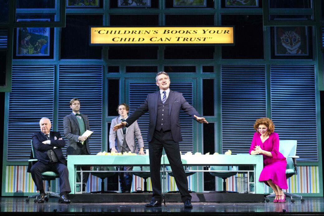 Elf review: Simon Lipkin is bringing the Christmas joy - Attitude
