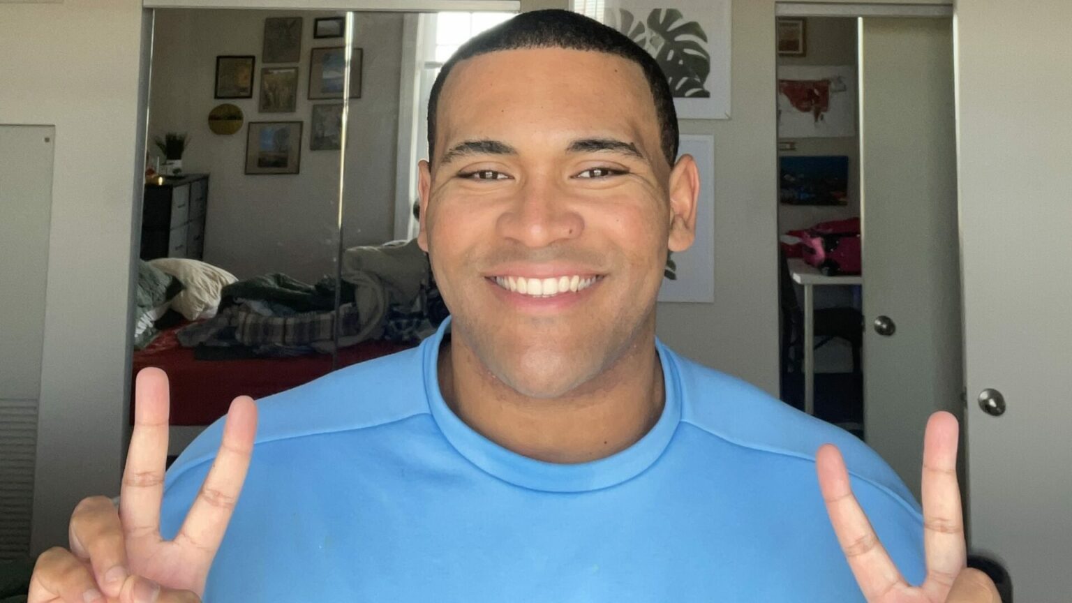 Kansas City LGBTQ chair proudly shares Grindr message - Attitude