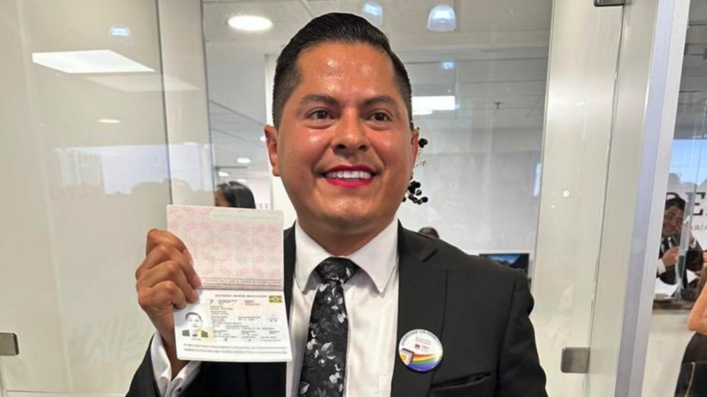 Mexico introduces new non-binary passport - Attitude