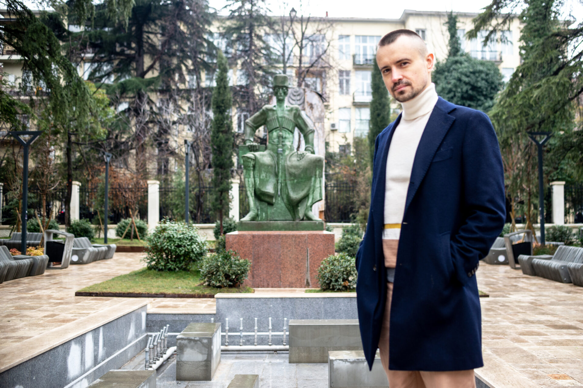 11 brave, intimate pics of LGBTQ men and allies in Tbilisi, Georgia