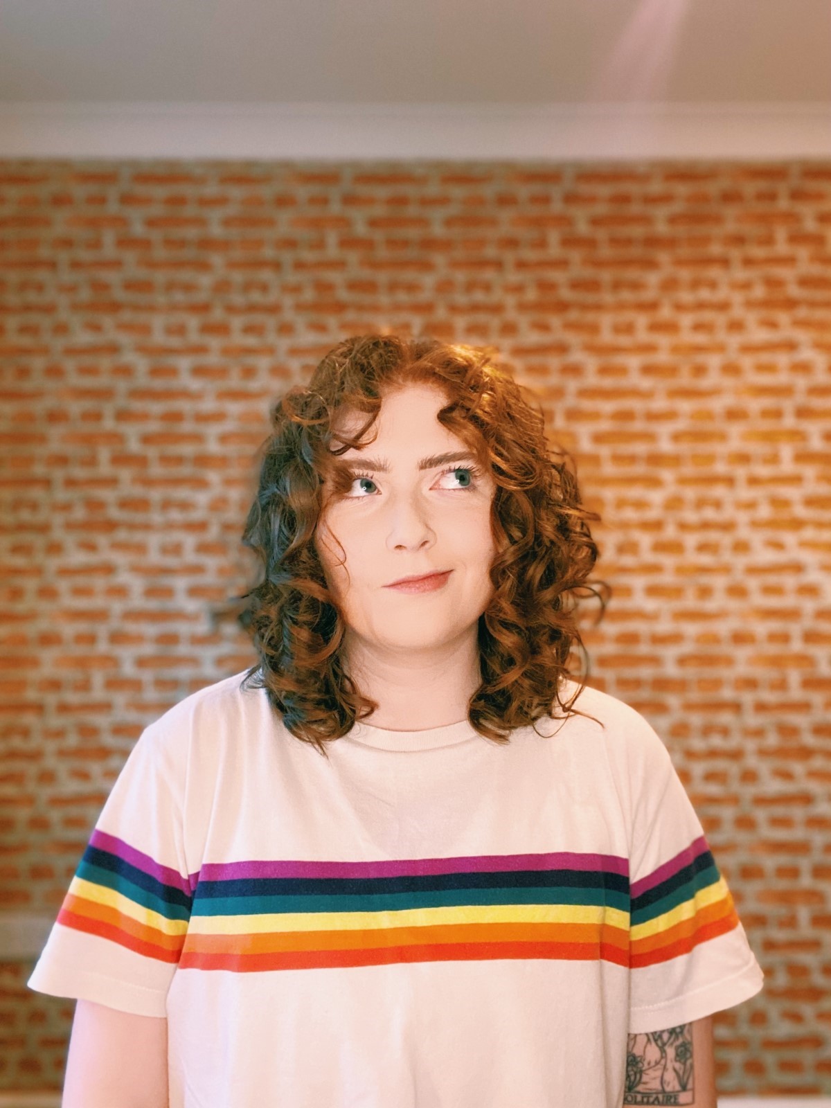 Heartstopper: Alice Oseman auctions 'rare' items for kids in Gaza