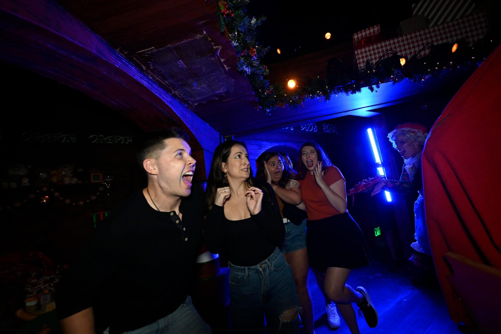Halloween Horror Nights review: The lady is most definitely a vamp ...