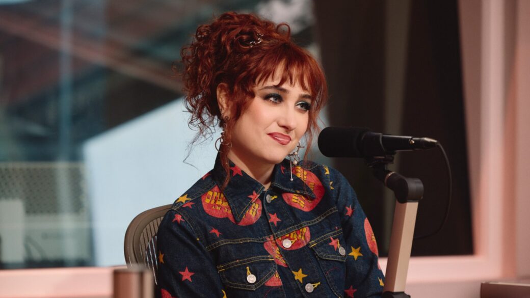 Chappell Roan on 'very clearly lesbian love song' 'The Giver' and drag ...