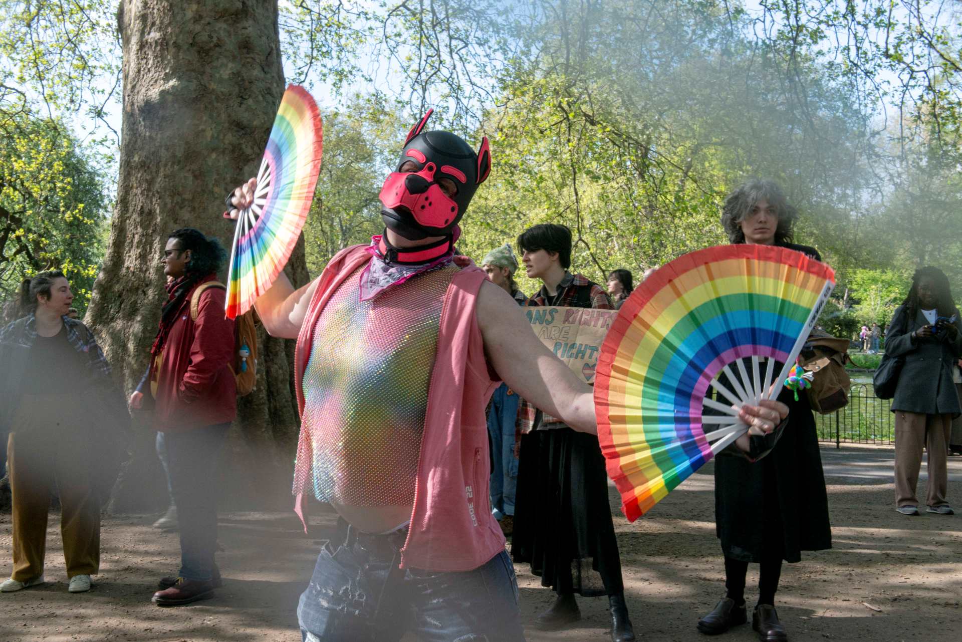 20 glorious photos of queer joy from the London trans rights protest ...
